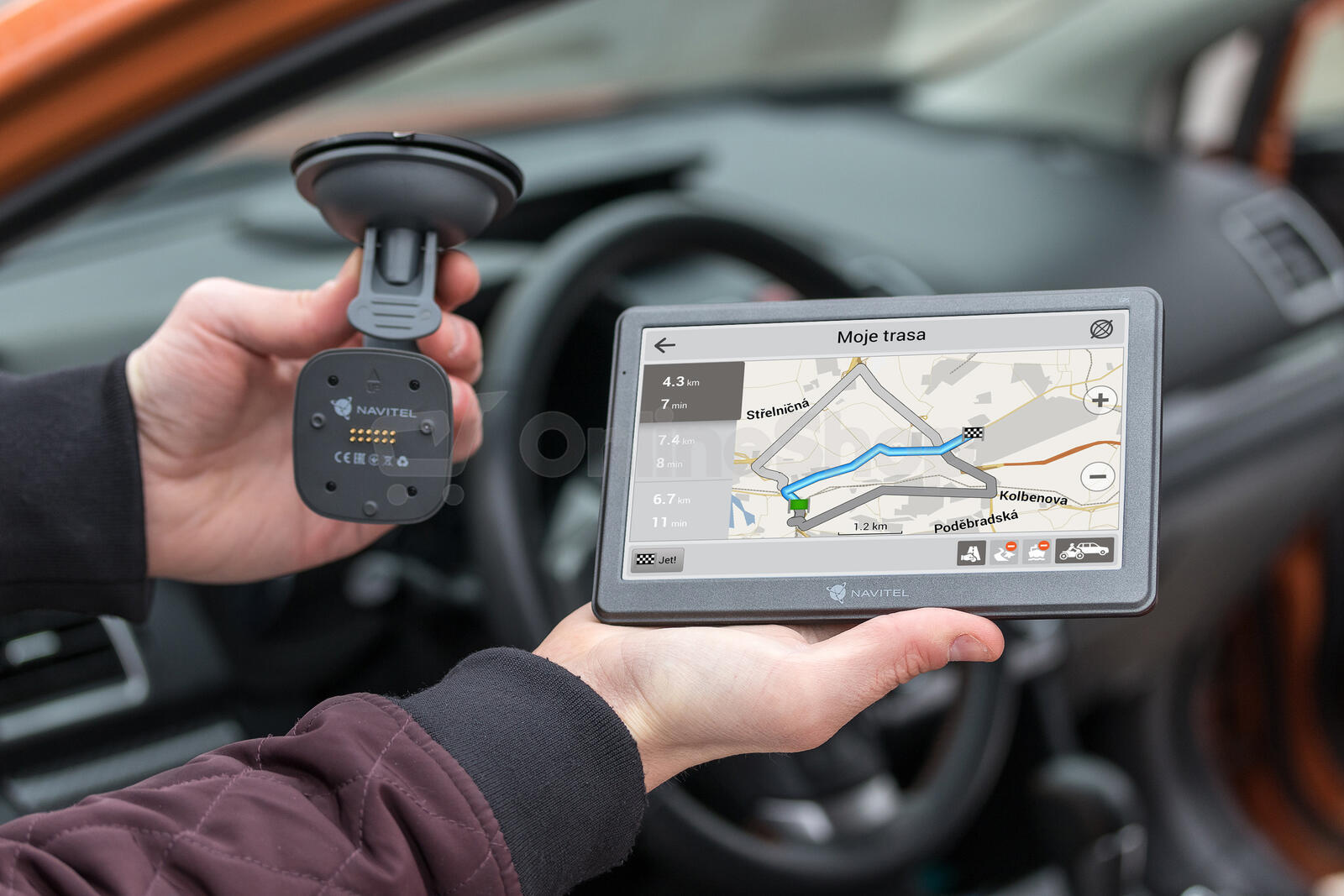 Navigace do auta Navitel E707 Magnetic | ONLINESHOP.cz