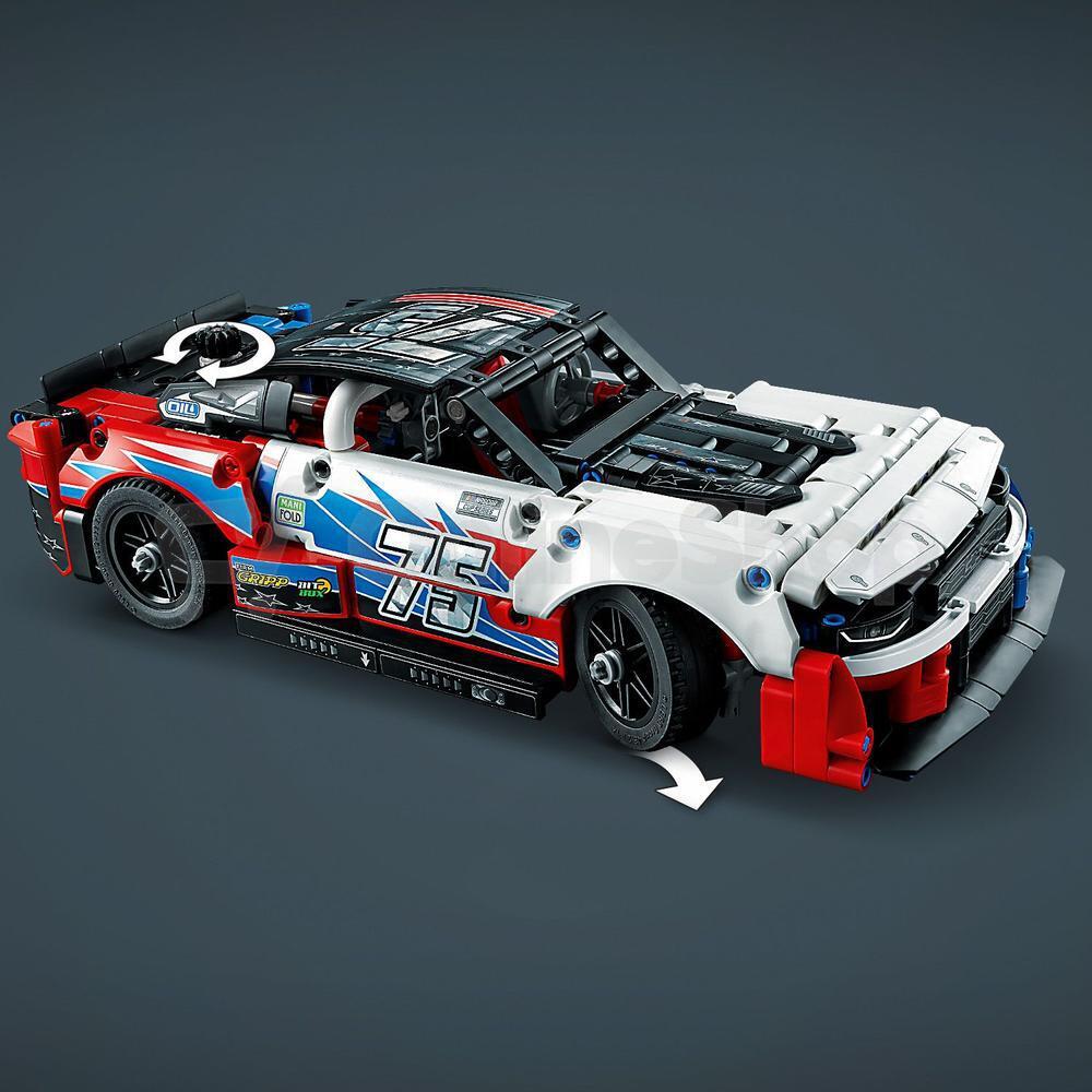 LEGO® Technic 42153 NASCAR® Next Gen Chevrolet Camaro ZL1 | OnlineShop.cz